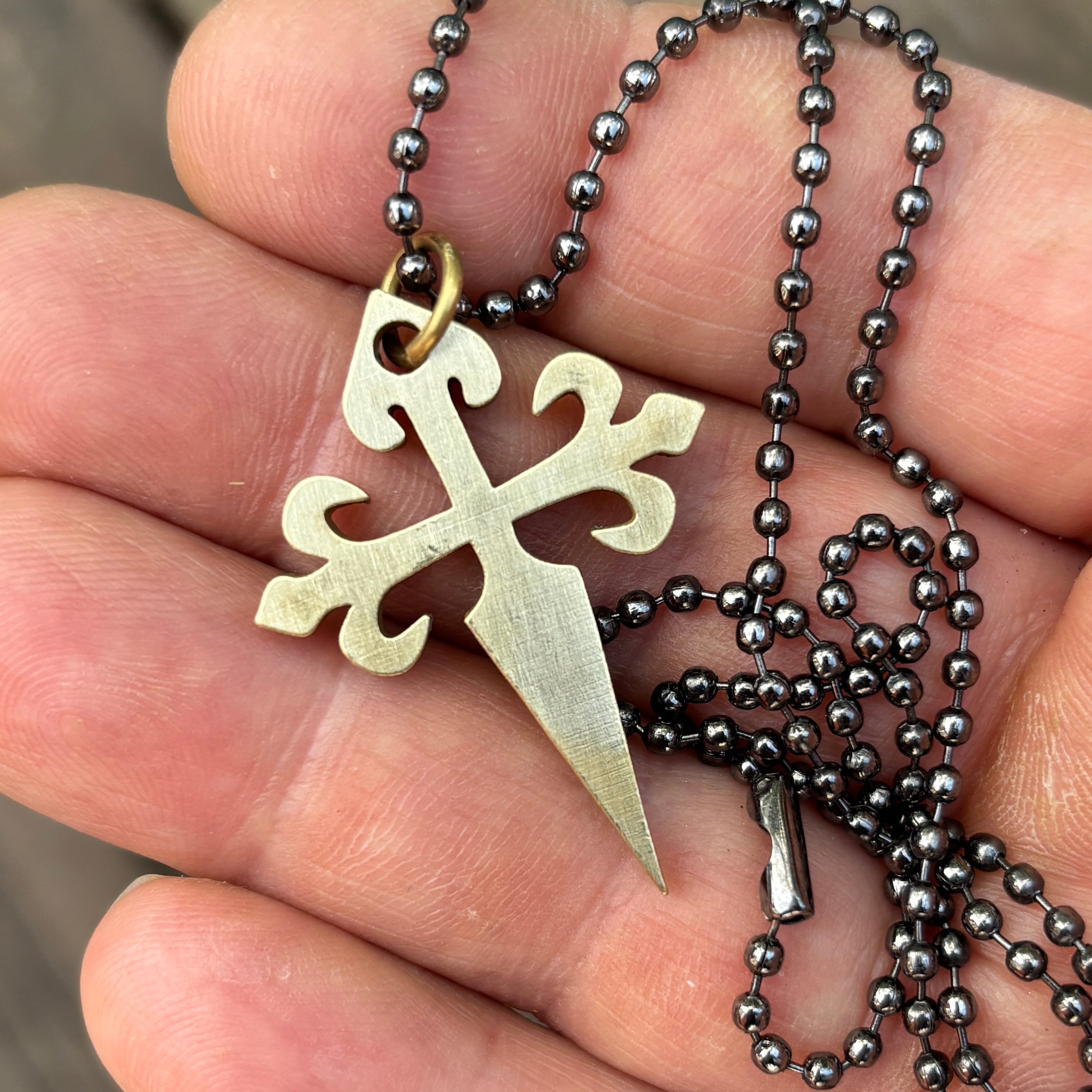 Saint James Cross necklace – Kruger EDC