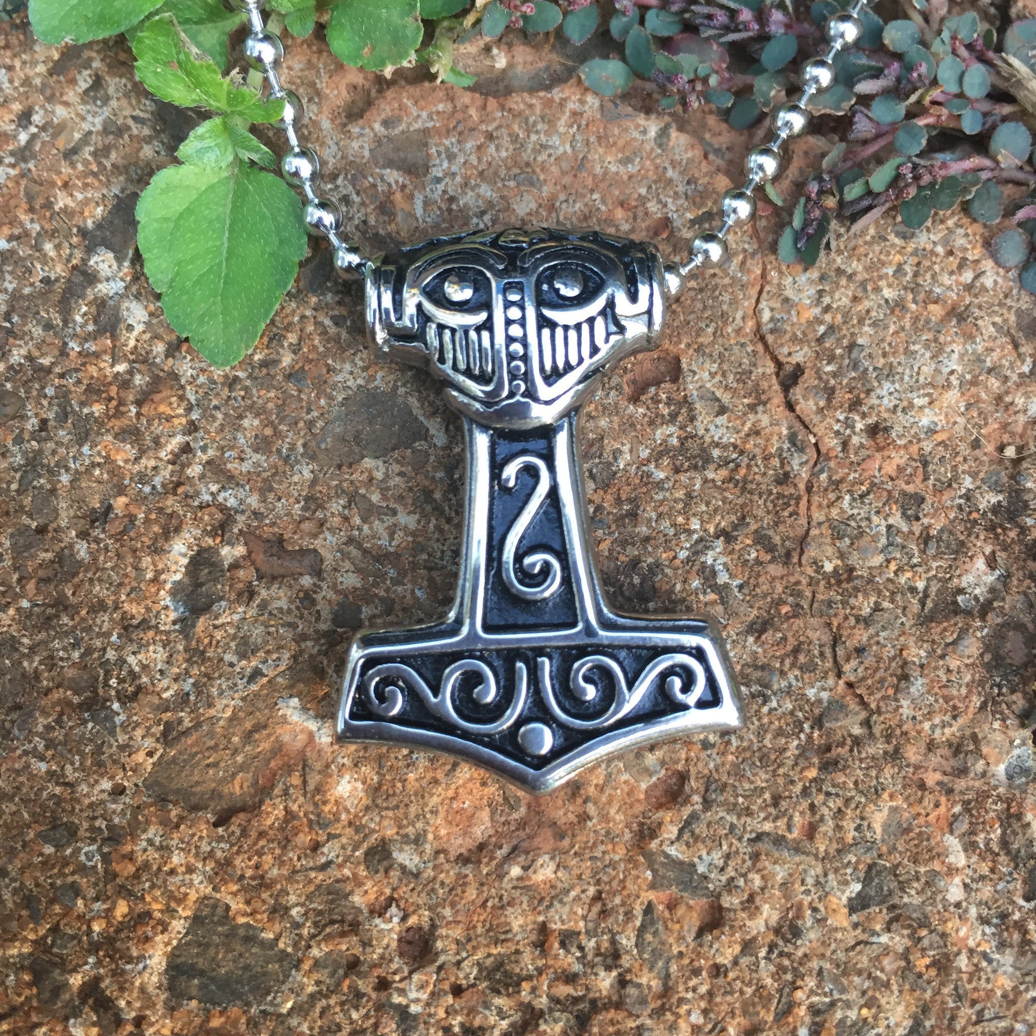 Stainless steel Mjölnir. Small. – Kruger EDC